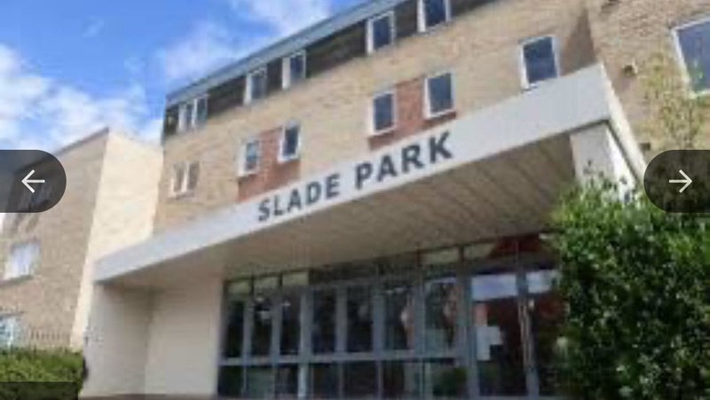 'Ensuite at The Slade Park Student Accommodation' Room to Rent from ...