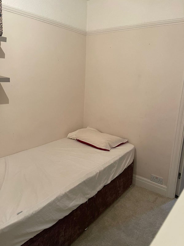 'Single Room - Upney, Barking' Room to Rent from SpareRoom