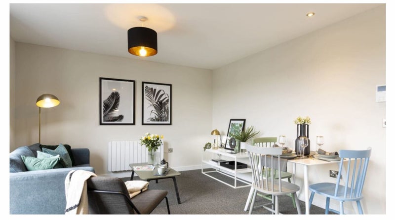 '3 bedroom flat, M154QZ comes under Cornbrook area.' Room to Rent from ...