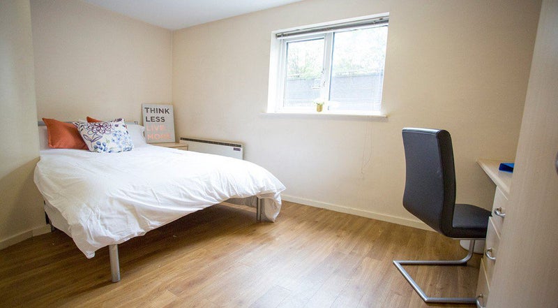 'Room at Manchester Court' Room to Rent from SpareRoom