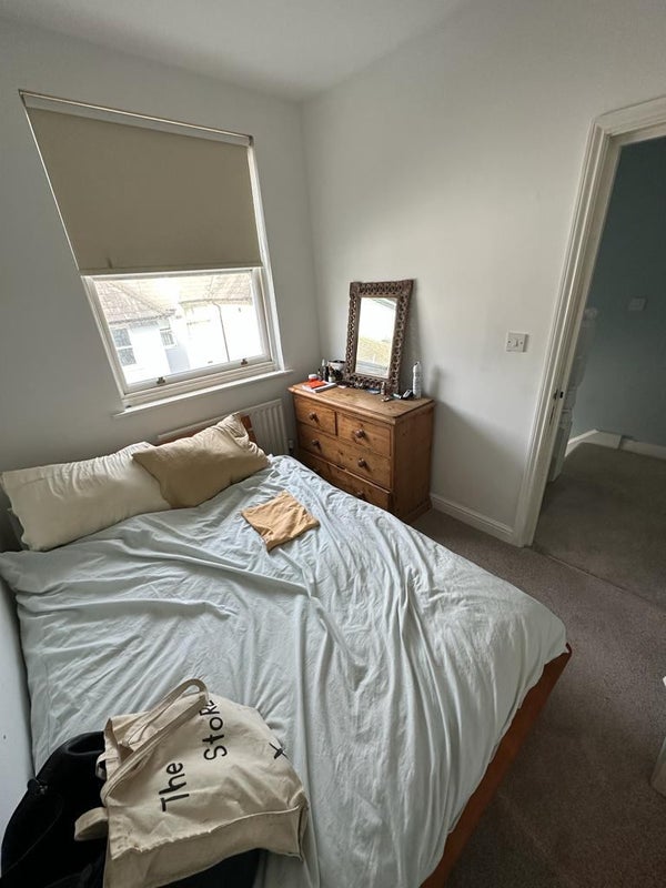 'Hanover Home - 1 Room Left with Toilet Bills Inc' Room to Rent from ...