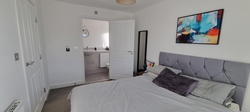 'Large Dbl room, Ensuite, Office near Ancoats' Room to Rent from SpareRoom