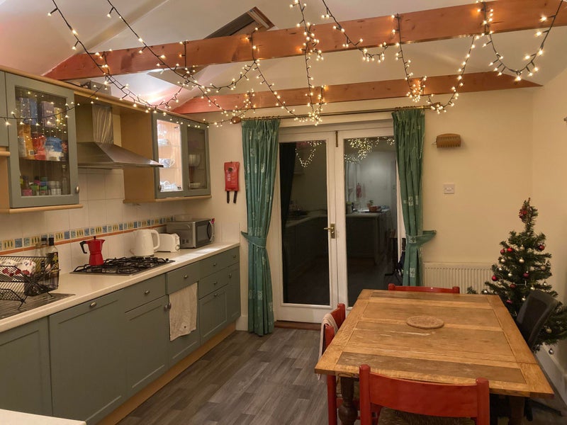 'Large double room in 4 bed HMO (Iffley)' Room to Rent from SpareRoom