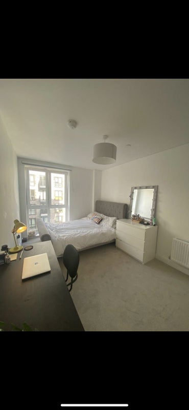 '1 En Suite Room available Jan' Room to Rent from SpareRoom