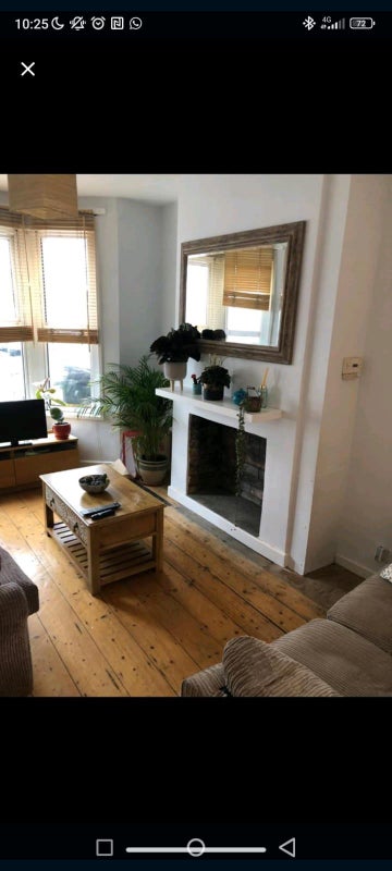 'Large-Semi detached house' Room to Rent from SpareRoom