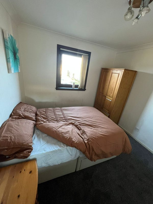 'Two Double Bedroom for rent close to Big Asda ' Room to Rent from ...
