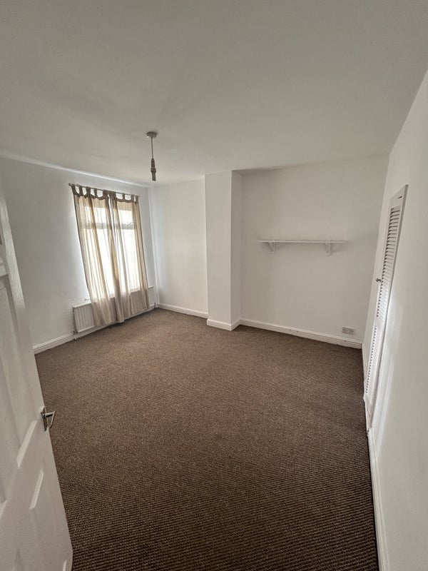 'One room to rent in a two bedroom house ' Room to Rent from SpareRoom