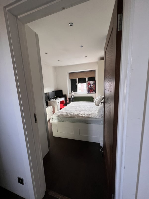 'Double Room to rent-05 Feb to the 04 of March 2025' Room to Rent from ...