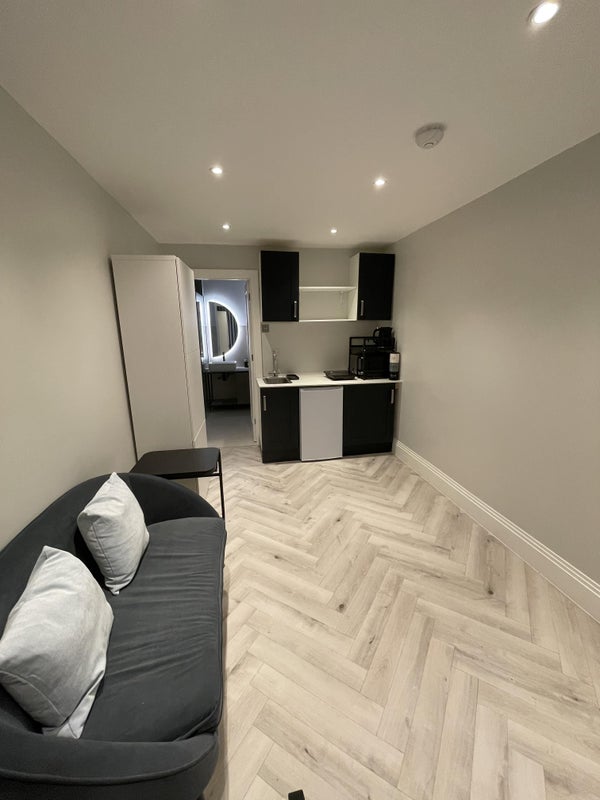 'Stunning New Studio Flat - Bills Included ' Room to Rent from SpareRoom