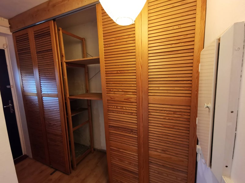 'Bright Room with Balcony in Zone 1 Waterloo ' Room to Rent from SpareRoom