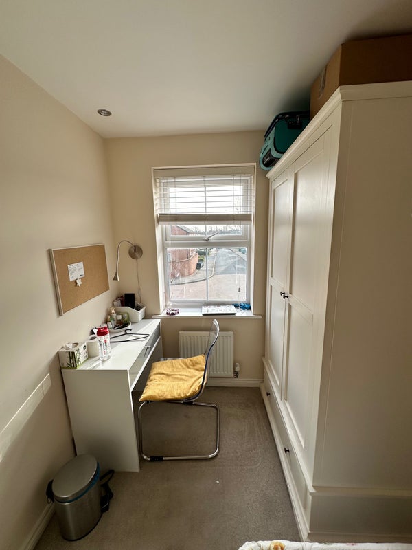 'Single bedroom at canley' Room to Rent from SpareRoom