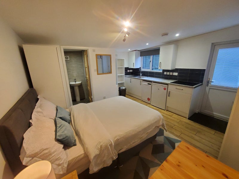 'Separate Studio Annex' Room to Rent from SpareRoom