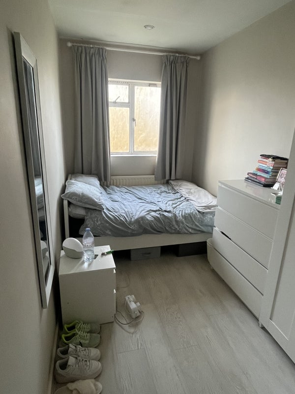 'Cosy double room in Wandsworth ' Room to Rent from SpareRoom