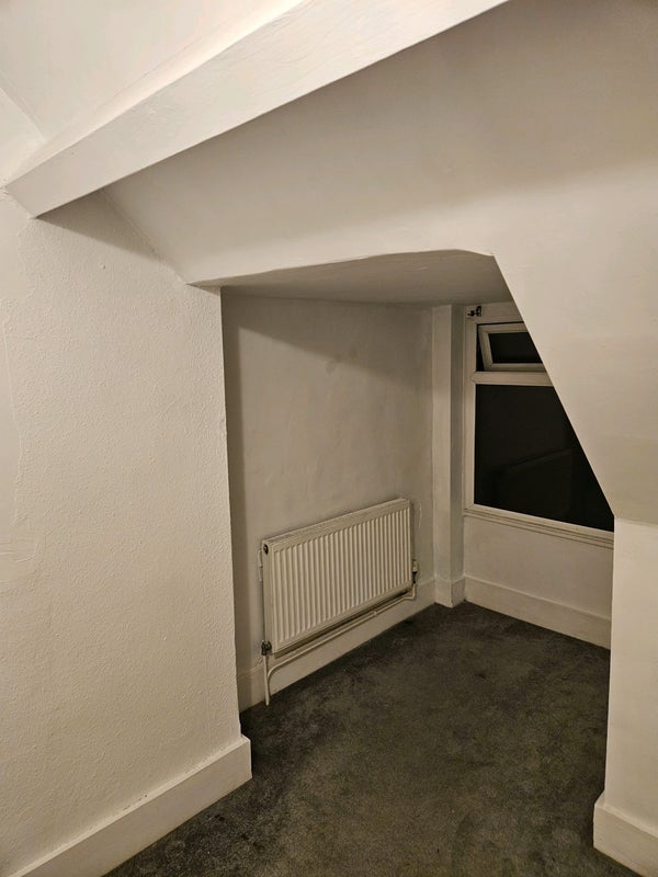 'Room 2 rent' Room to Rent from SpareRoom