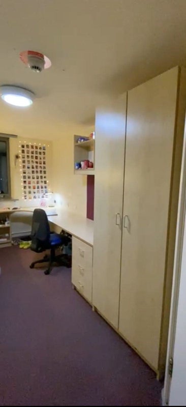 'Looking for a UOM postgrad female student' Room to Rent from SpareRoom
