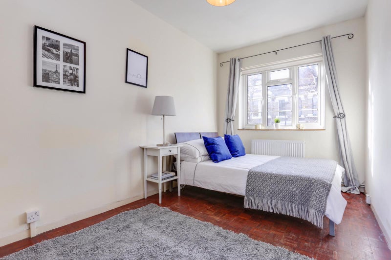 'Cheapest room this close to the High Street!! ' Room to Rent from ...