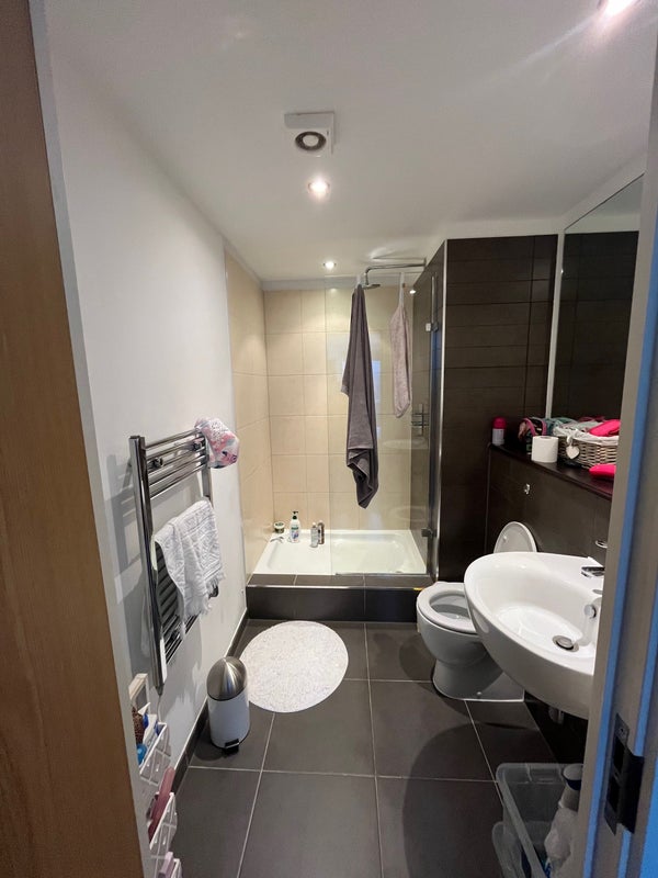 'Double en suite room Manchester City Centre' Room to Rent from SpareRoom