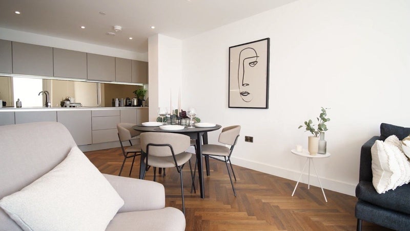 'Ensuite room - The Residences Deansgate Tower' Room to Rent from SpareRoom