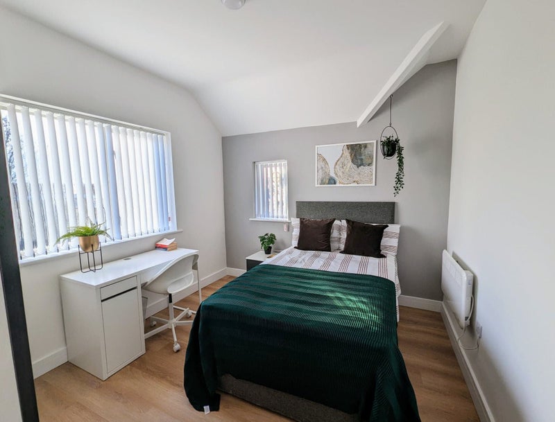 'Charming ensuite room available in Harrow!' Room to Rent from SpareRoom