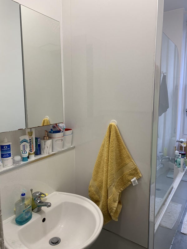 'Large tenement bedroom - West End/Partick' Room to Rent from SpareRoom