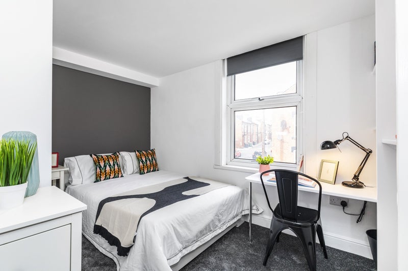 'Luxury En-Suite In Burley' Room to Rent from SpareRoom