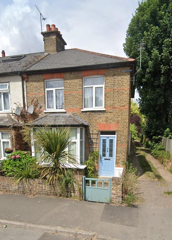 'Lovely end terrace house ' Room to Rent from SpareRoom