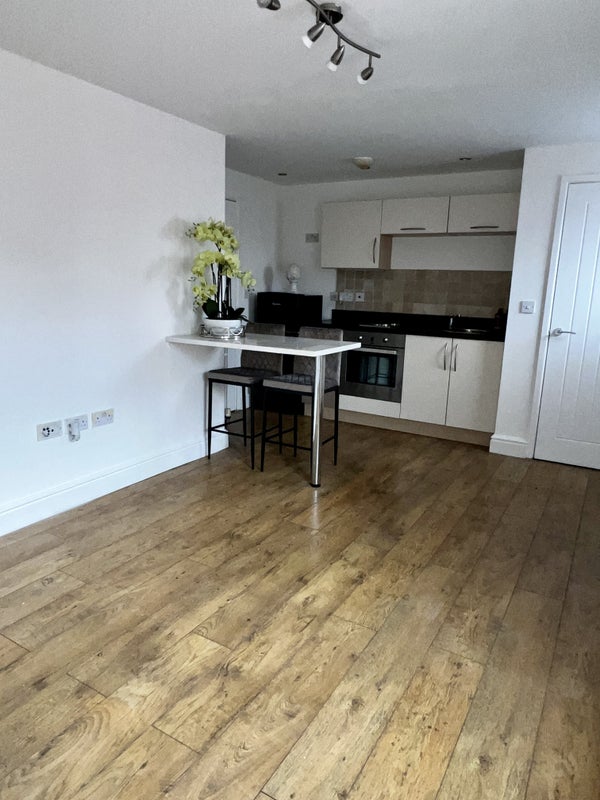 '1 Bed Apartment To Let ' Room to Rent from SpareRoom