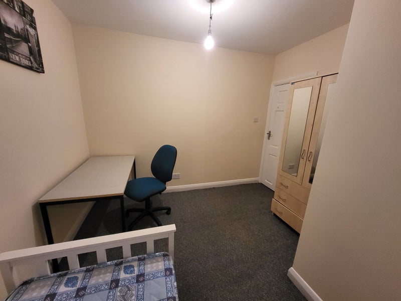 'Private double room' Room to Rent from SpareRoom