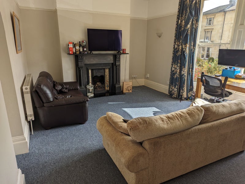 'Double room just off Whiteladies Road' Room to Rent from SpareRoom