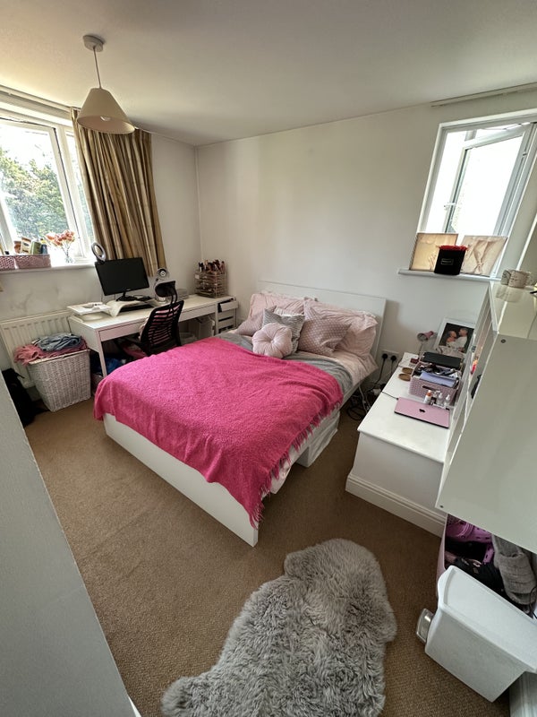 'Flatmate wanted for spacious 2-bed Flatshare ' Room to Rent from SpareRoom