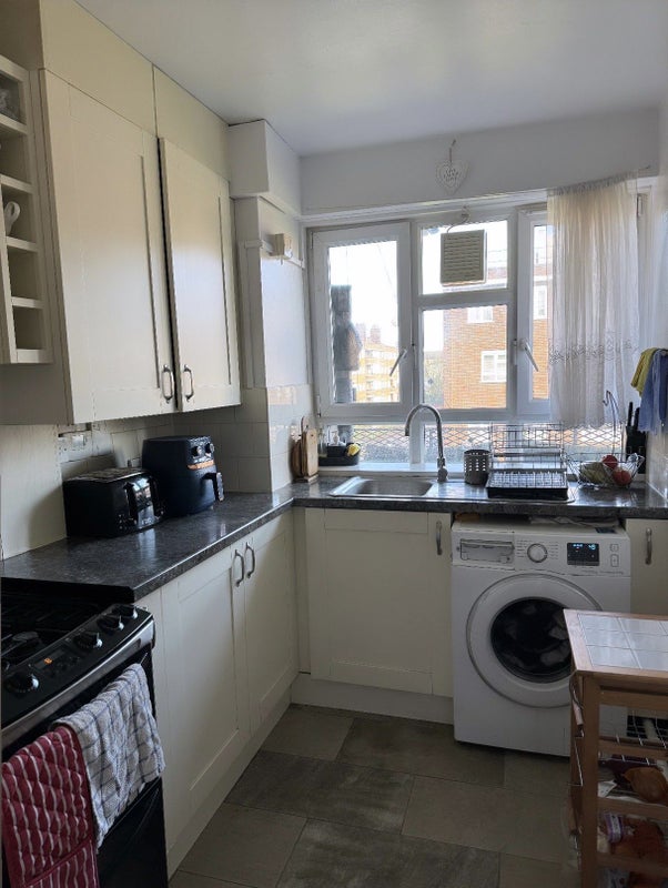 'Gorgeous, sunny double room in Hoxton flat (N1)' Room to Rent from ...