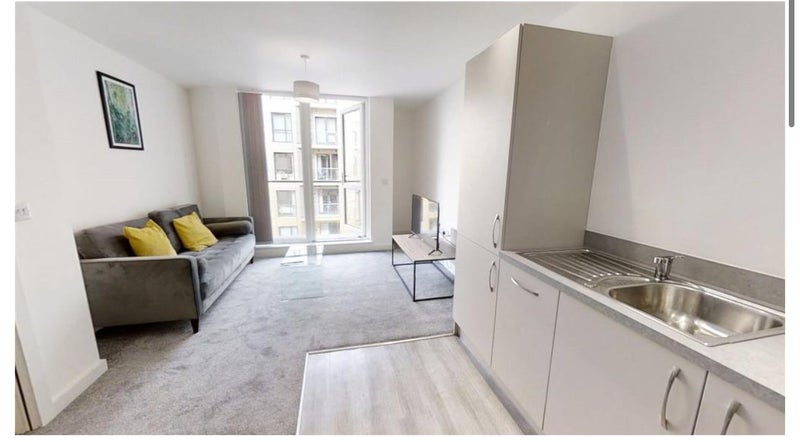 'Replacement tenant' Room to Rent from SpareRoom