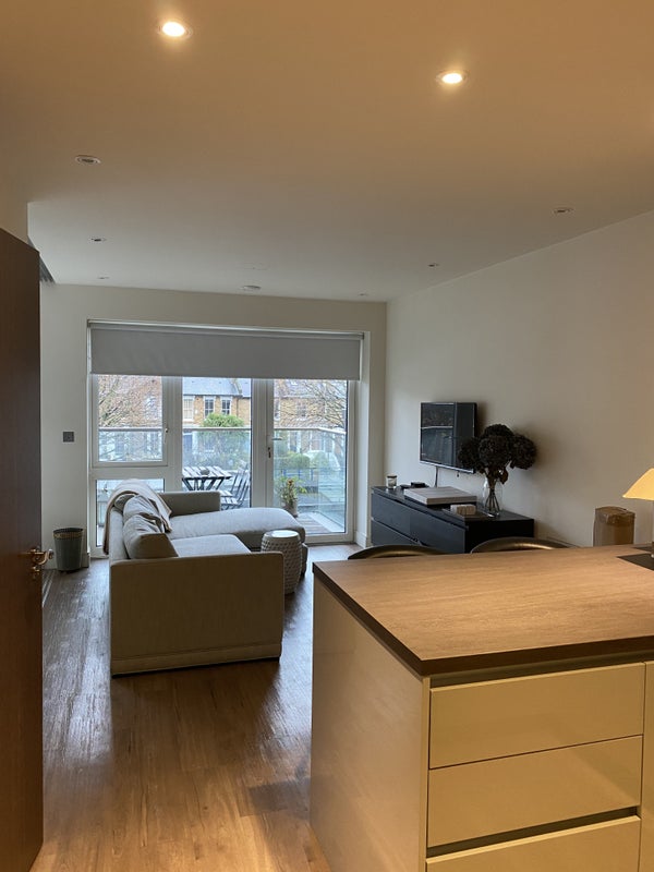 'Modern 1Bed Flat in Stunning Riverside Development' Room to Rent from ...