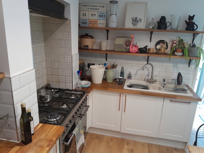 'SE7, one bedroom, short term up to 30th April' Room to Rent from SpareRoom