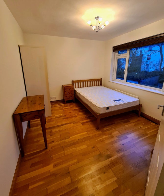 'Two Bright and Spacious Rooms available to rent. ' Room to Rent from ...