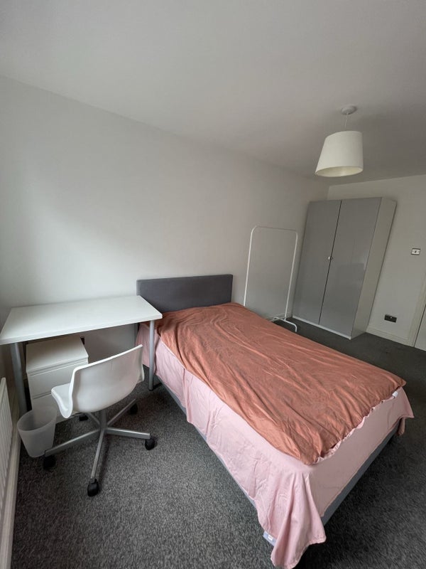 'A nice 3b1b near uni ' Room to Rent from SpareRoom