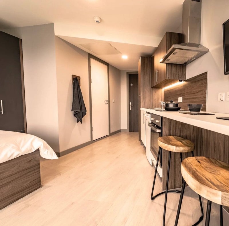 'Glasgow Scotway House Studio sublet' Room to Rent from SpareRoom