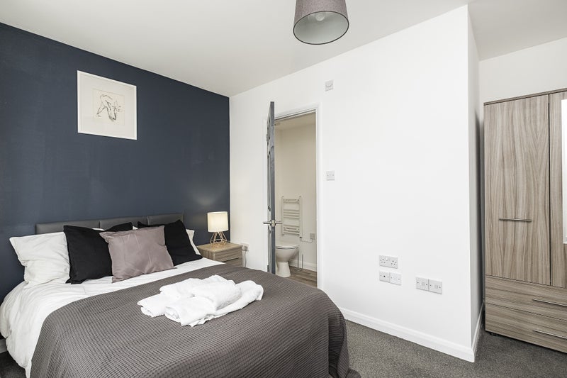 'Spacious 5-Bed House Share in Leigh WN7 ' Room to Rent from SpareRoom