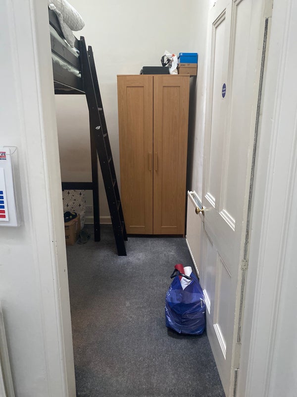 'Spare Room Short Term Let' Room to Rent from SpareRoom