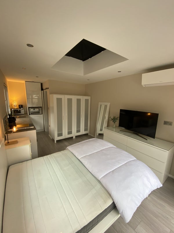 'Self contained double studio' Room to Rent from SpareRoom