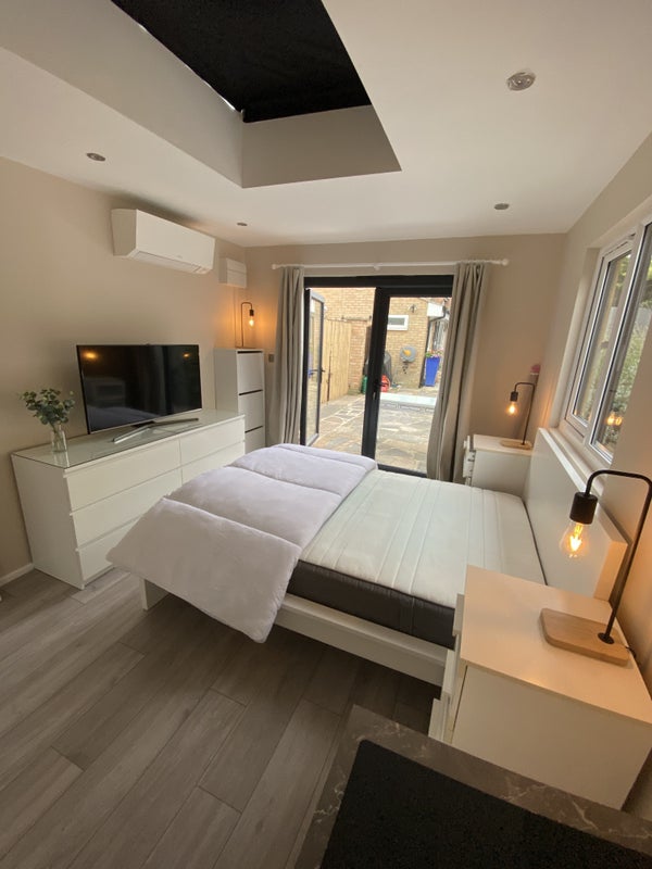 'Self contained double studio' Room to Rent from SpareRoom