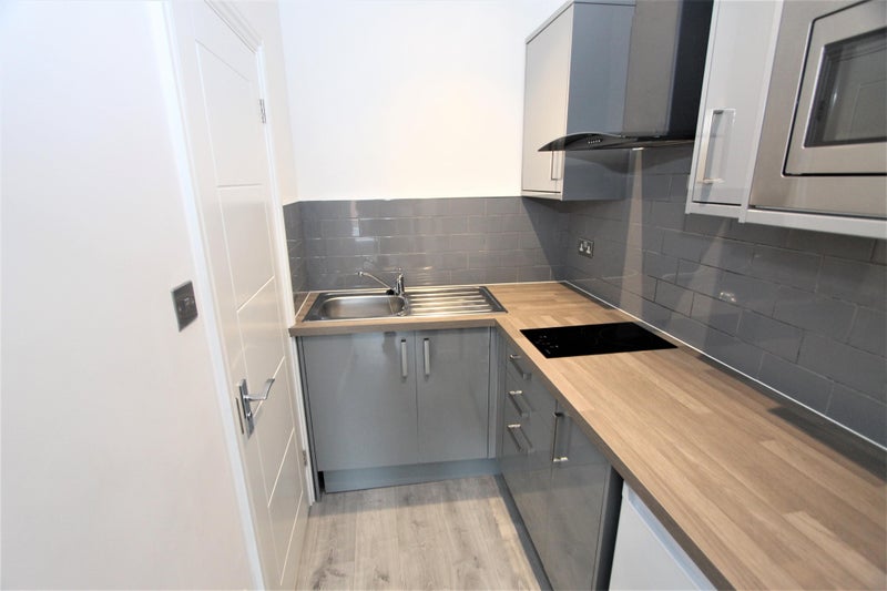 'Spacious Double Studio Room NN1 ' Room to Rent from SpareRoom