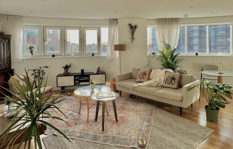 'Luxury apartment fully furnished' Room to Rent from SpareRoom