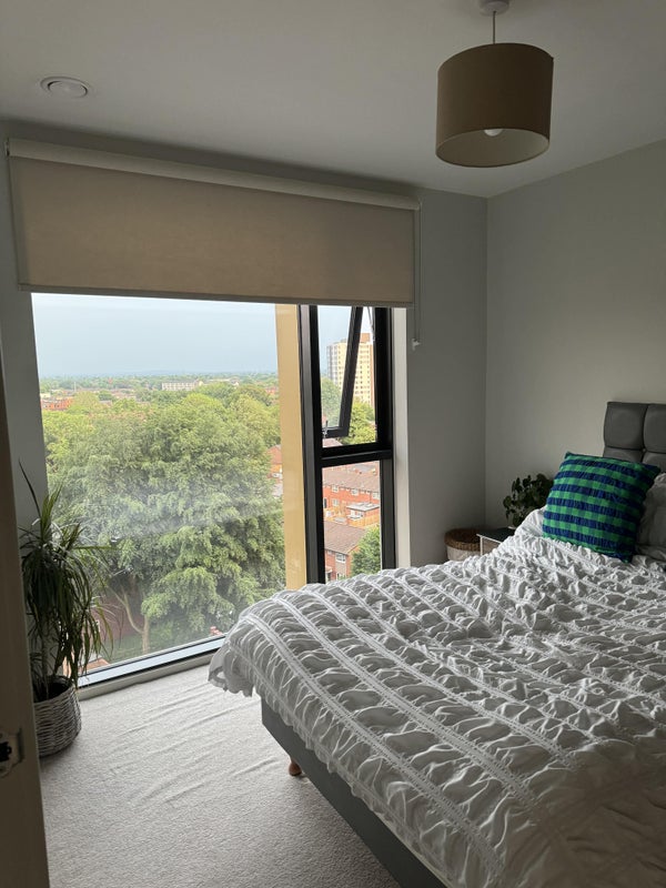 'Flatmate Needed For 2 Bed ( En-Suite ) Cornbrook ' Room to Rent from ...