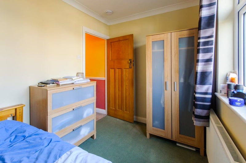 'Large single room, lovely house & garden' Room to Rent from SpareRoom