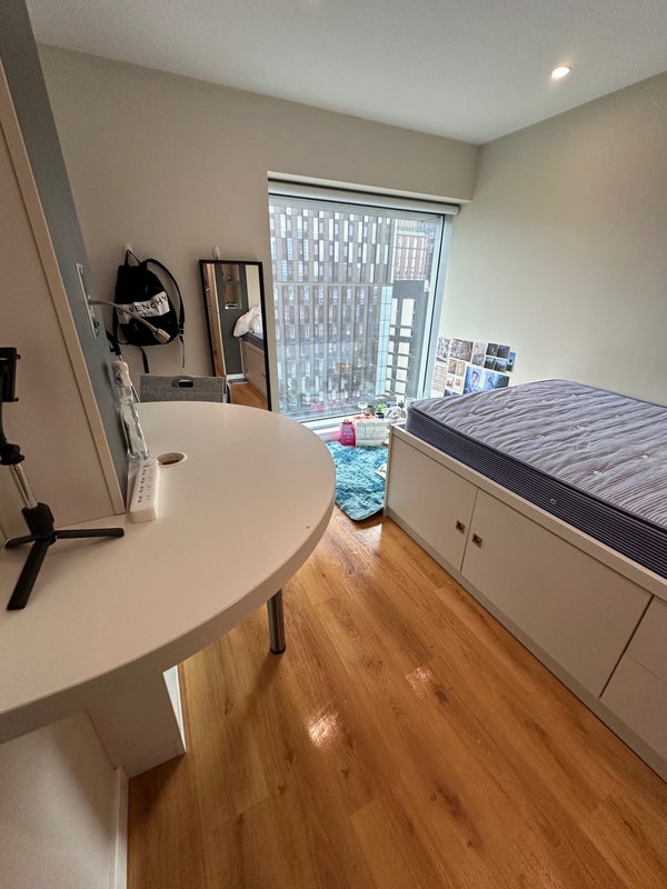 'Beautiful view studio for one person' Room to Rent from SpareRoom