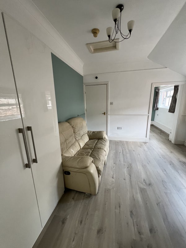 'Lincoln one bedroom self contained flat' Room to Rent from SpareRoom