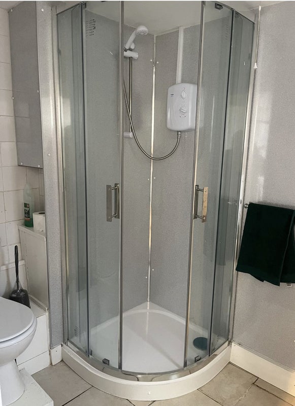 '1 bed studio Bedsit Ap' Room to Rent from SpareRoom