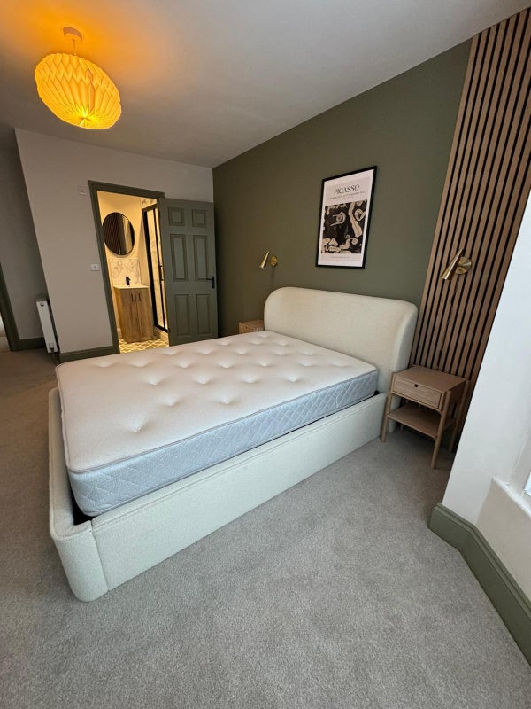 'Newly beautifully refurbished HMO' Room to Rent from SpareRoom