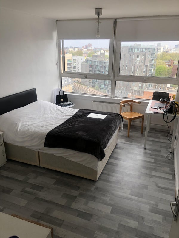 'Limehouse/Canary Wharf*Xxl Rooms/Views' Room to Rent from SpareRoom